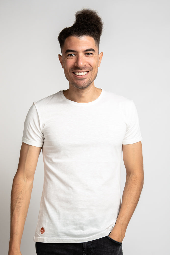 Expent Basic Tee - White – BIA BORO MENSWEAR